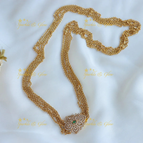 Elegant Floral Multilayer MOP Chain Necklace – Sparkle and Glow