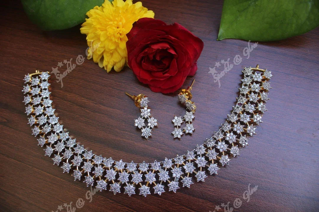 Ad Stones 3 layer star shaped neckset - Gold White Stone – Sparkle and Glow