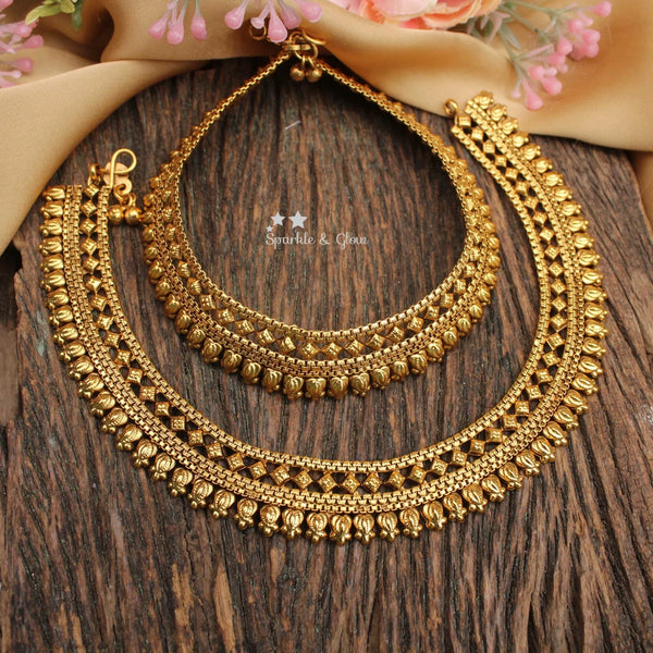 Antique Gold Plated Traditional Anklet Set – Sparkle and Glow